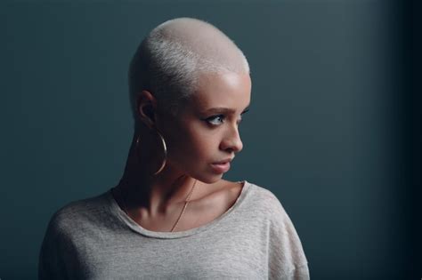 Premium Photo Millenial Young Woman With Short Blonde Hair Portrait