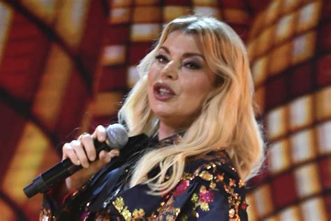 Стало известно почему Лада Дэнс вышла на сцену спустя две недели после