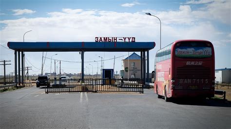 Замын Үүдээс Эрээн рүү 10 минут тутамд автобус явна Nio Mn