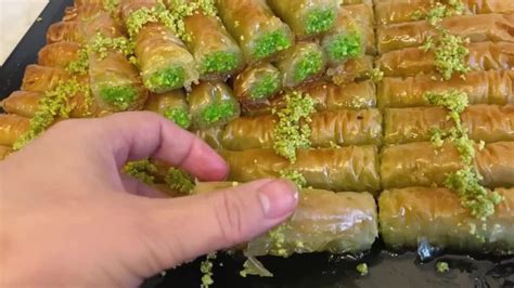 طرز تهیه باقلوا خانگی با خمیر هزارلا بغلاوه افغانی