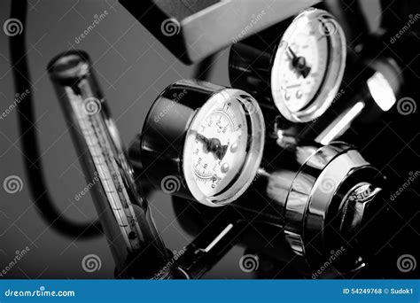 Rotameter And Pressure Dial Gauge Measuring Device For Measure Volumetric Flow Rate And Pressure