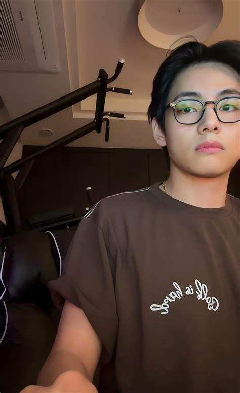Pin Von Bts Army⁷ Auf Kim Taehyung