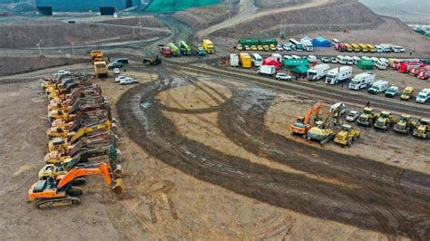 Алшаад уурхайн осол гарч олон хүн амь насаа алдав