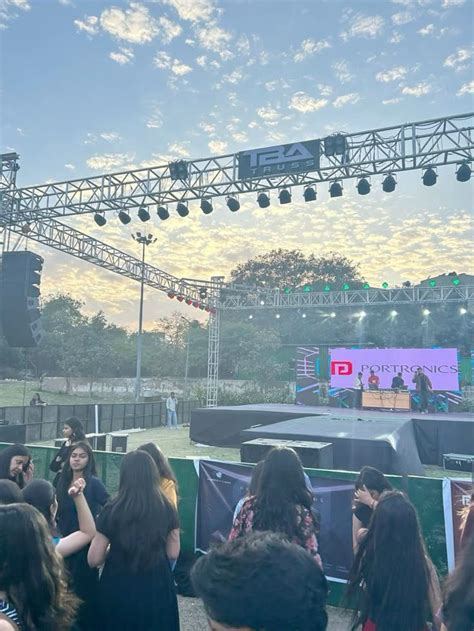 Srcasw Event In 2025 College Event Break Dance Dance Poses