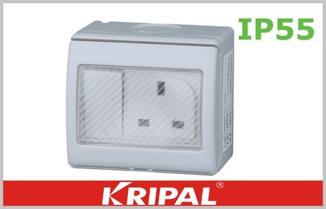 Flat Pin 13a Ip55 Weatherproof Switch Socket 250v With British Standard