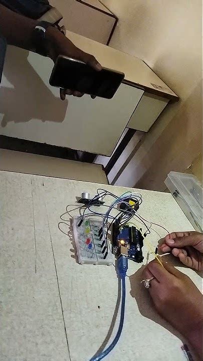 Led Distance Indicator Using Arduino Ultrasonic Sensor And Buzzer Youtube