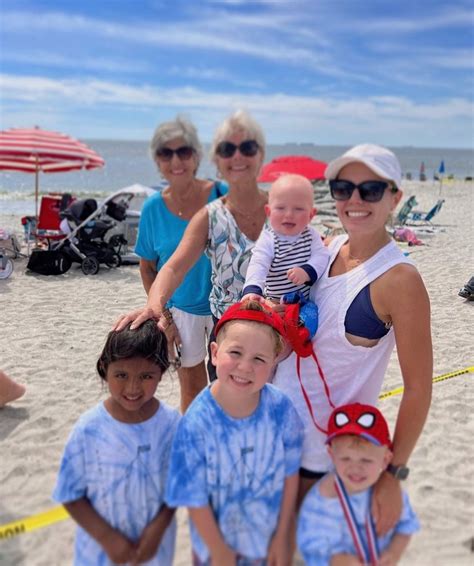 Dylan Dreyer Bikini Photos ‘today Hosts Swimsuit Pictures Closer