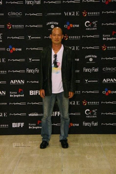 Yoon Dong Hwan 윤동환 Picture Gallery Hancinema The Korean Movie And Drama Database