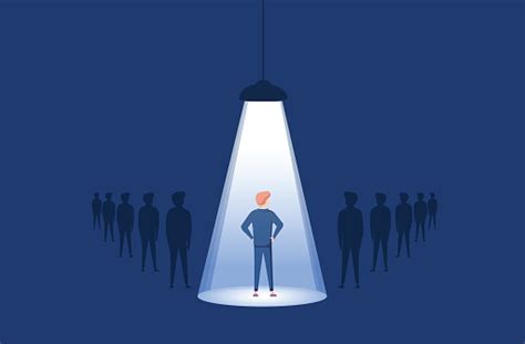 군중에서 한 사람에 스포트 라이트와 비즈니스 채용 및 채용 벡터 개념 경력 기회 기호입니다 스포트 라이트에 대한 스톡 벡터 아트