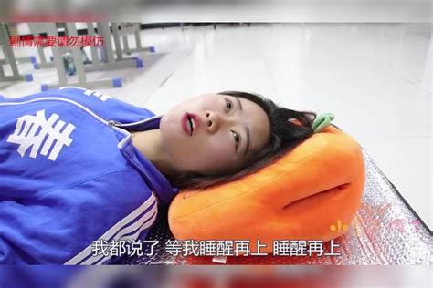 假如全校只有一个学生，小鱼无敌翻身，就连上课都要翻牌子决定翻牌子无敌小鱼