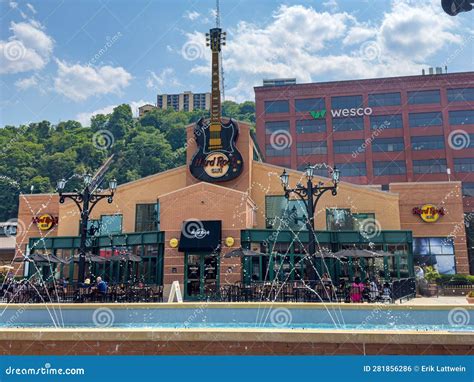 Hard Rock Cafe In Pittsburgh Pittsburgh United States June 05