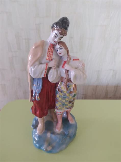 Статуэтка фарфоровая майская ночь — ціна 2000 грн у каталозі Статуетки Купити товари для дому