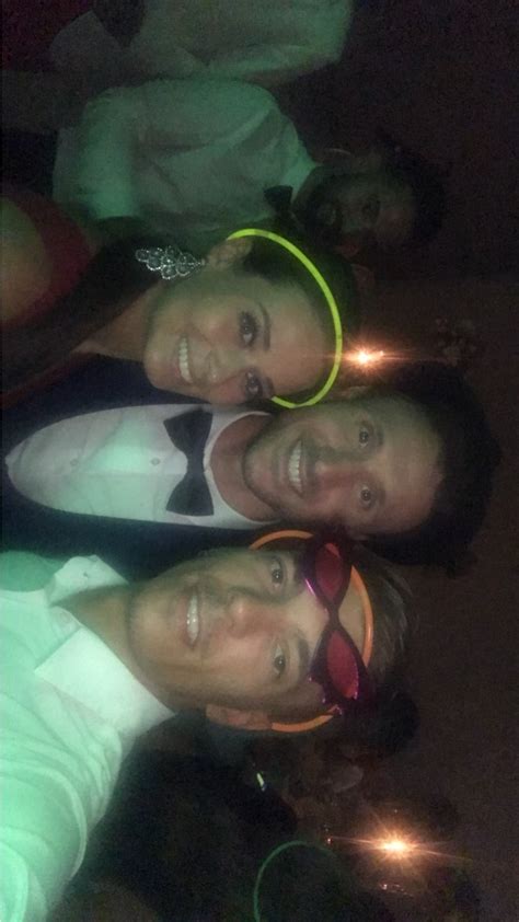 Futebolista Ukra Casa Se E Protagoniza Dança Sensual Com A Mulher Movenotícias