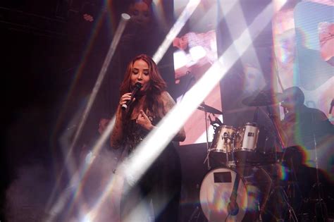 Mari Queiroz Consulte Disponibilidade E Preços