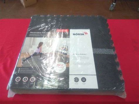 Reversible Flooring Interlocking Foam Tiles 9 Pieces Sierra Auction