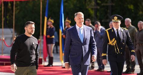 Cum explică Zelenski și Iohannis lipsa discursului președintelui Ucrainei în plenul României