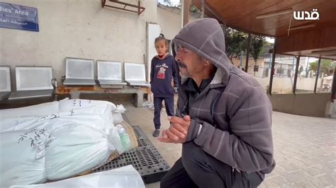 شبكة قدس الإخبارية تغطية صحفية فلسطيني في وداع زوجته التي ارتقت في