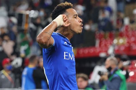 Antigo alvo do Botafogo Matheus Pereira negocia transferência para