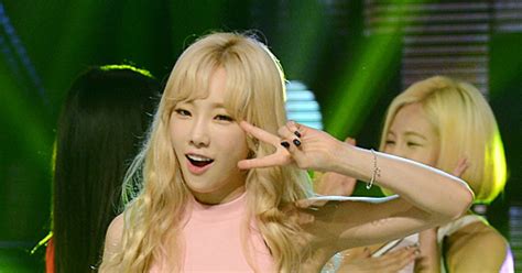 [포토엔]소녀시대 태연 귀여운 팬서비스