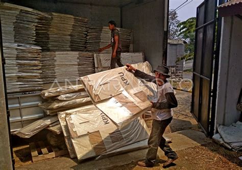DISTRIBUSI LOGISTIK PEMILU ANTARA Foto