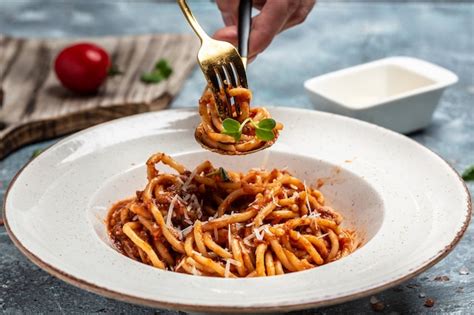 Sabrosa y apetitosa pasta de espaguetis italianos clásicos con salsa de