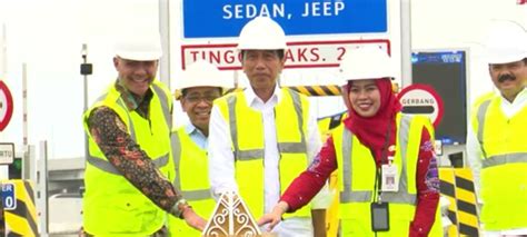 Presiden Jokowi Resmikan Jalan Tol Semarang Demak Seksi Ii