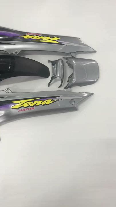 ชุดสีเทน่า5เกียร์ ตัวเก่าปี 95 สีหน้าดำหลังเทา งานพลาสติกabs Th