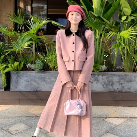 가을겨울신상투피스데이트룩 카라 퍼프 긴팔 배색 크롭 재킷 플리츠 롱 스커트 투피스 세트 캠퍼스룩 여행룩 소풍룩 오피스룩