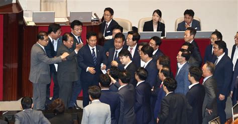 “정신나간 국민의힘 의원들” ‘김병주 막말에 멈춰선 국회