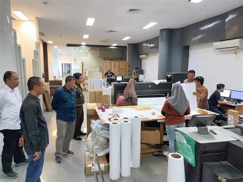 Pastikan Sesuai Prosedur Bawaslu Jombang Awasi Logistik Pemilu 2024
