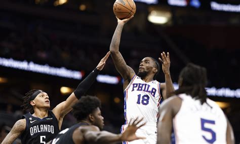 Nba Twitter Reacts To Shake Milton Short Handed Sixers Beating Magic