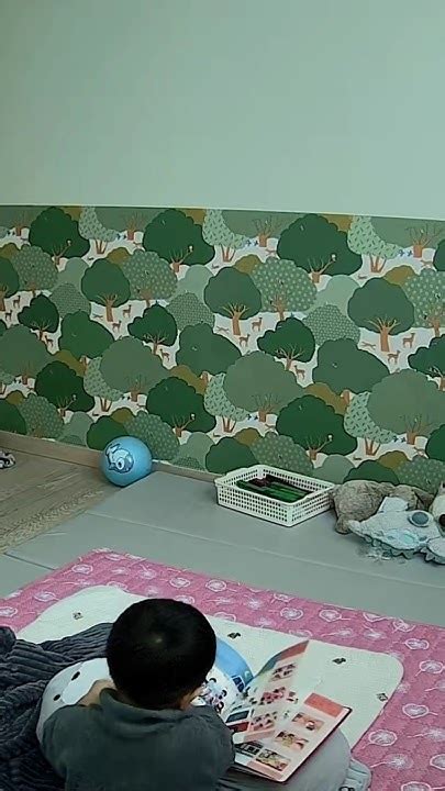 혼자서 책을 봐요읽는 건 아니고 그냥 보는 것😂 25개월아기 책읽는아기 요즘제일좋아하는책 소방관이되고싶니 Youtube