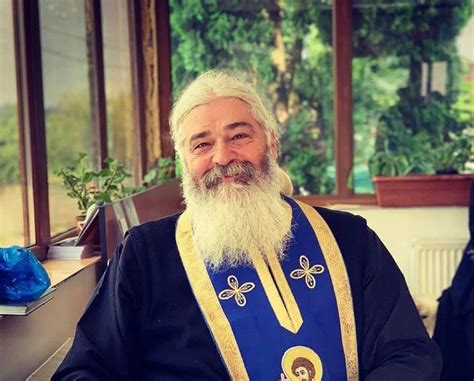 Câți bani ia Părintele Calistrat Chifan pentru o nuntă Cât costă de fapt cununia religioasă