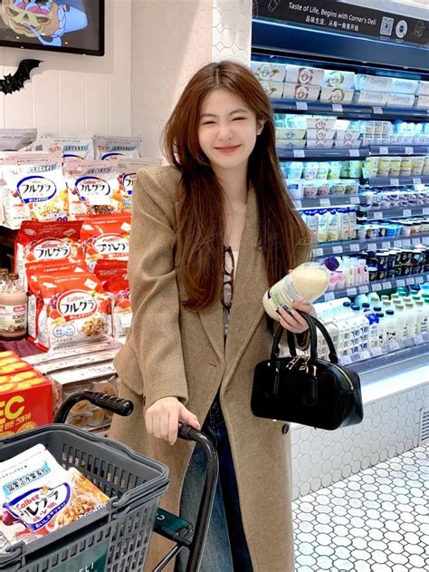 Ghim Của Soojin Kim Trên 얼굴 Hình ảnh