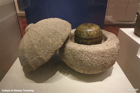 녹유골호국보 통일신라 돌함과 뼈단지 Culture And History Traveling