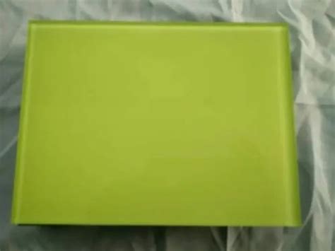 Glossy Green Lacquered Glass At Rs 140sq Ft In Chennai Id 25232518333