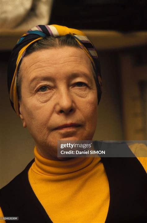 Simone De Beauvoir Portraits In France In 1974 Photo Dactualité