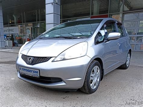 Купить б у Honda Jazz II 1 3 AMT 100 л с бензин робот в Москве
