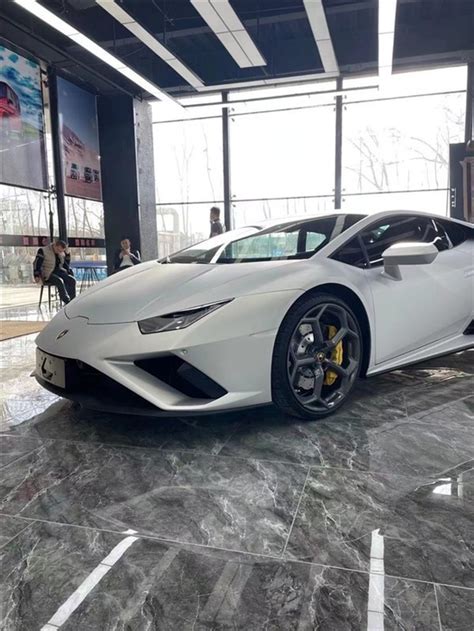 兰博基尼小牛evo现车310万 惊艳价促销 新浪汽车