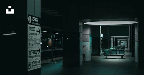 흰색과 검은 색 한자 텍스트 간판 사진 Unsplash의 무료 일본 이미지