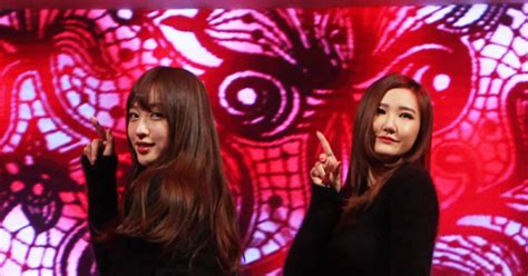 포토엔 Exid 하니 아찔한 뒤태
