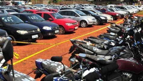 Leilão de motos e carros Saiba como comprar e onde participar