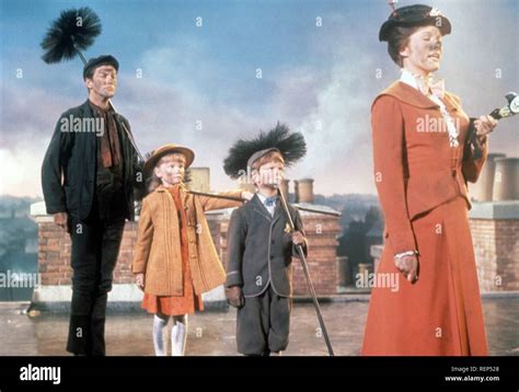 Mary Poppins Year 1964 Usa Director Robert Stevenson Dick Van Dyke Julie Andrews Karen
