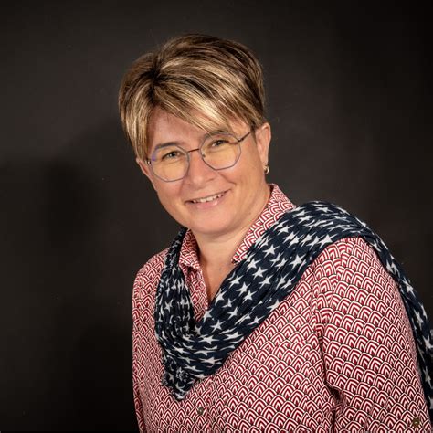 Sophie Devaux Lequint Conseillère Indépendante En Immobilier Safti Sophie Devaux Loire