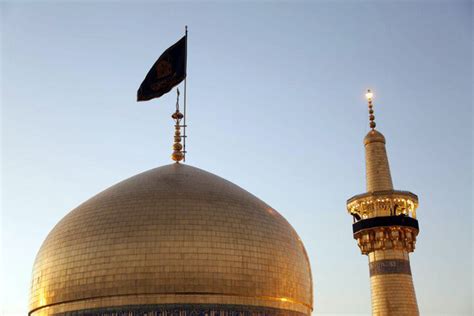 سیاهپوشی حرم مطهر رضوی با فرارسیدن ایام شهادت حضرت فاطمهس خبرگزاری