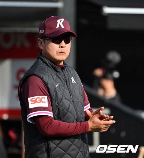 ‘이주형 홈런김윤하 호투→2연패 탈출 홍원기 감독 “부족한 부분 보완하며 시즌 개막 준비” 오쎈 수원