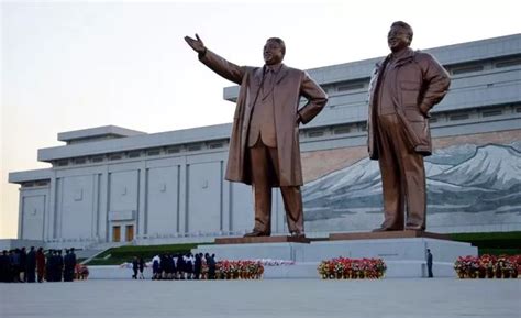 Inside North Korea Kim Jong Uns Giant Statues And Lavish Palace With
