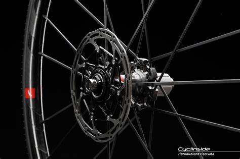 Fulcrum Racing Zero Carbon DB Evoluzione Disco Con Leggerezza