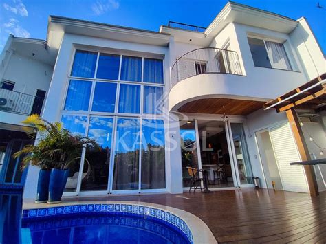 LINDÍSSIMO E AMPLO SOBRADO A VENDA C SUITES REGIÃO DO LAGO CASCAVEL PR REF
