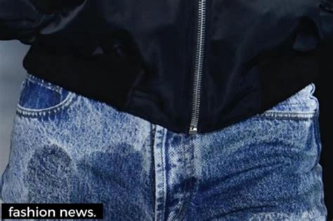 Viral Celana Jeans Nyeleneh Model Ngompol Laku Terjual Rp13 Jutaan